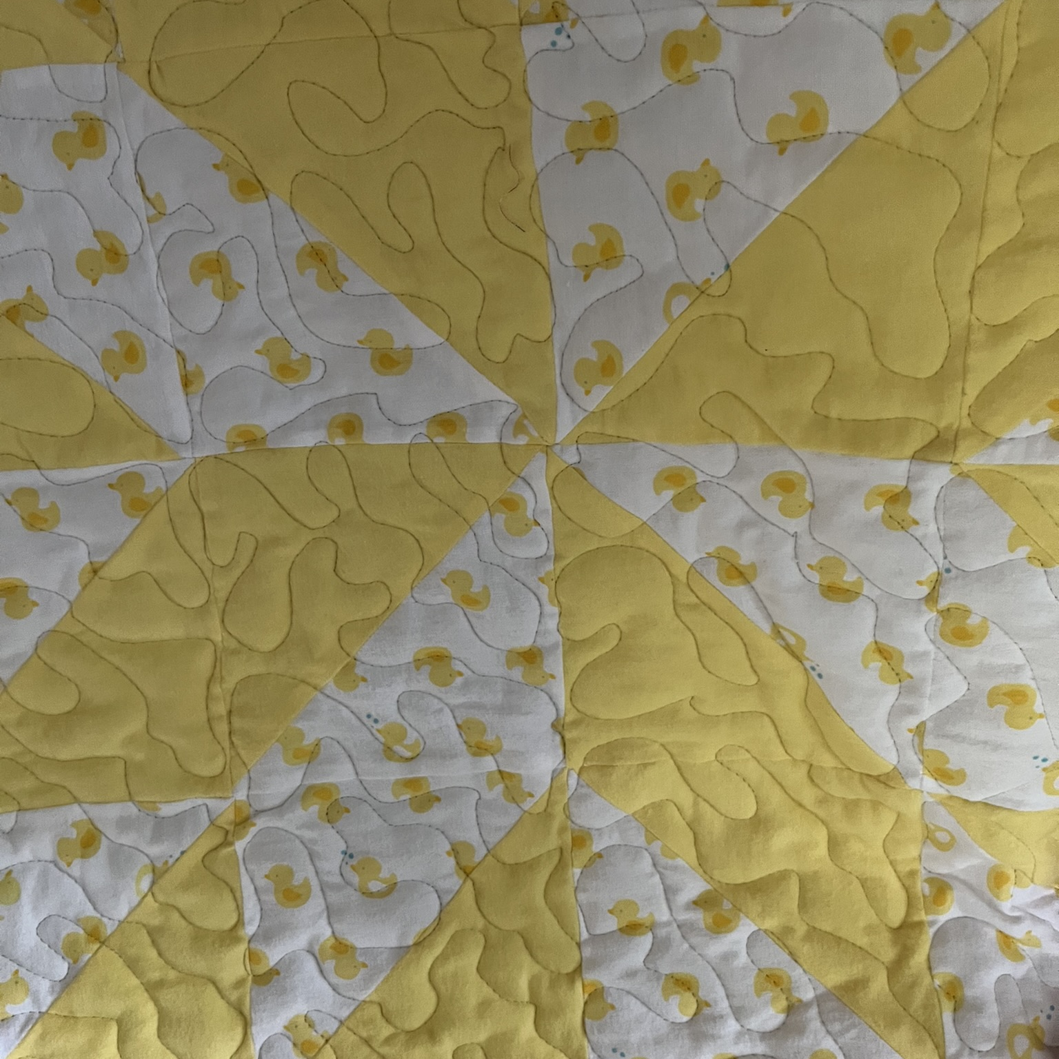 5 Helpful Tips for Gender Neutral Baby Quilts - Quilting With The Baby ...
